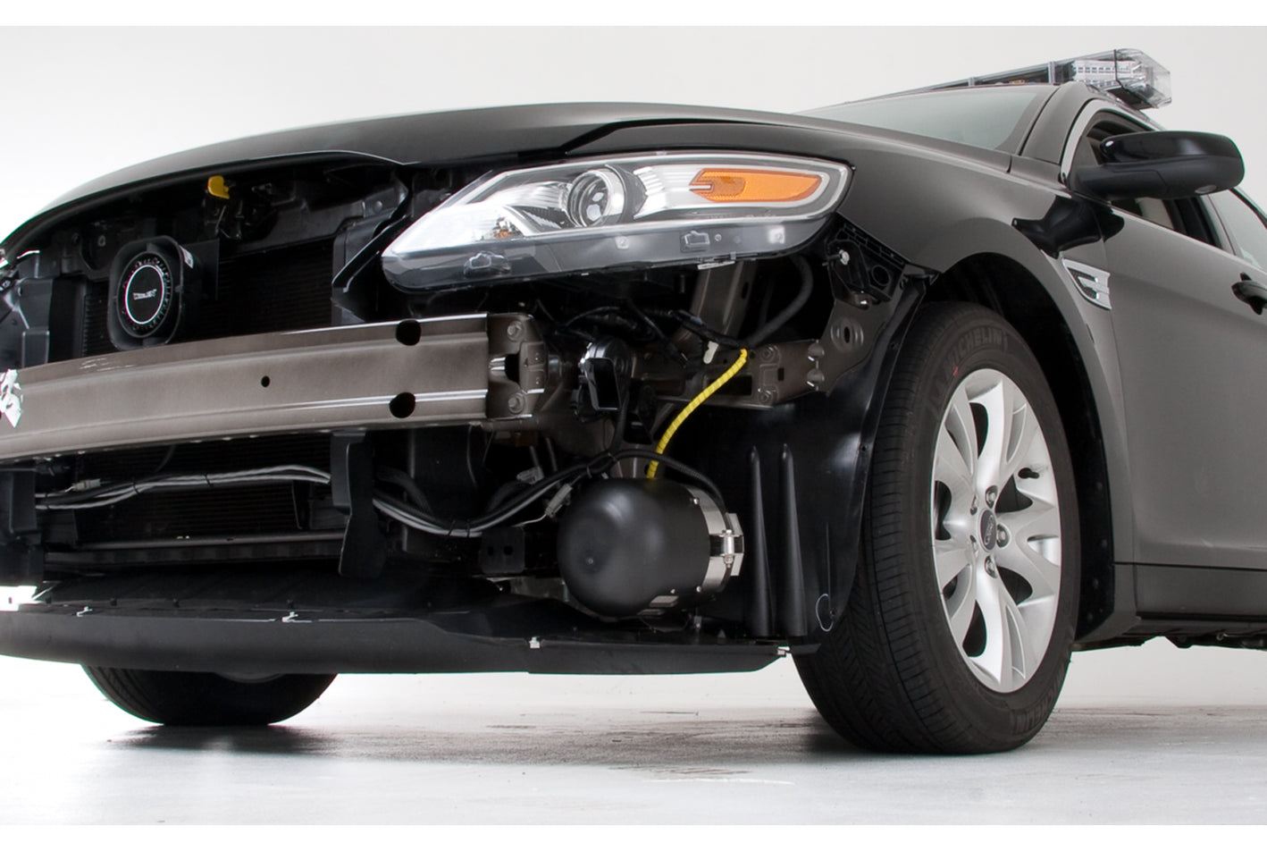 Whelen Howler Speaker and Mounting Bracket — Strobes N' More